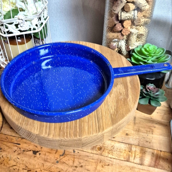 Kitchen | New Speckled Granite Enamel Ware Large Blue Skilletpan ...
